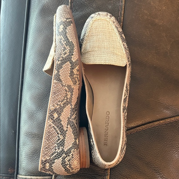 Bernardo | Shoes | Bernardo Edyth Snake Flatssize 6 | Poshmark